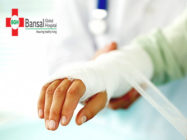 Fracture of leg best treatment by our expert Dr Suresh Bansal
